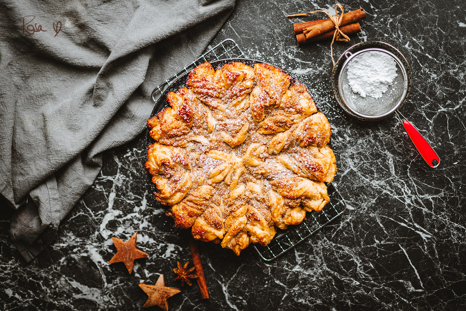 Cinnamon Roll Snowflake Recipe - food-lifestyle-facts